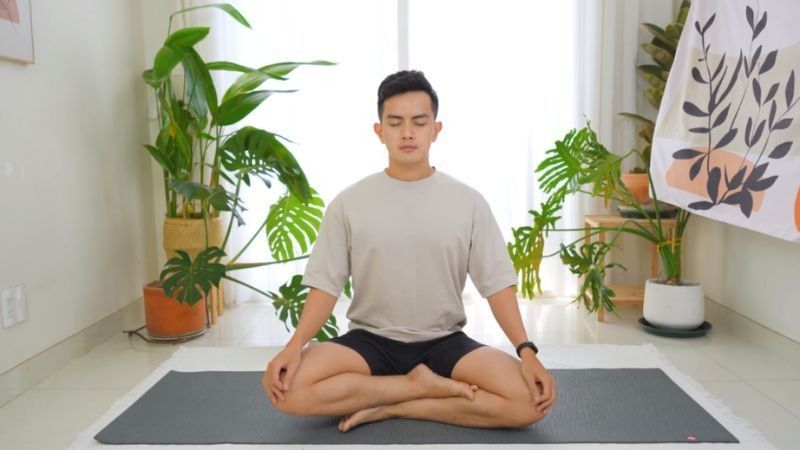 Mắt tam bạch là gì? Luận giải tướng số người mắt tam bạch
